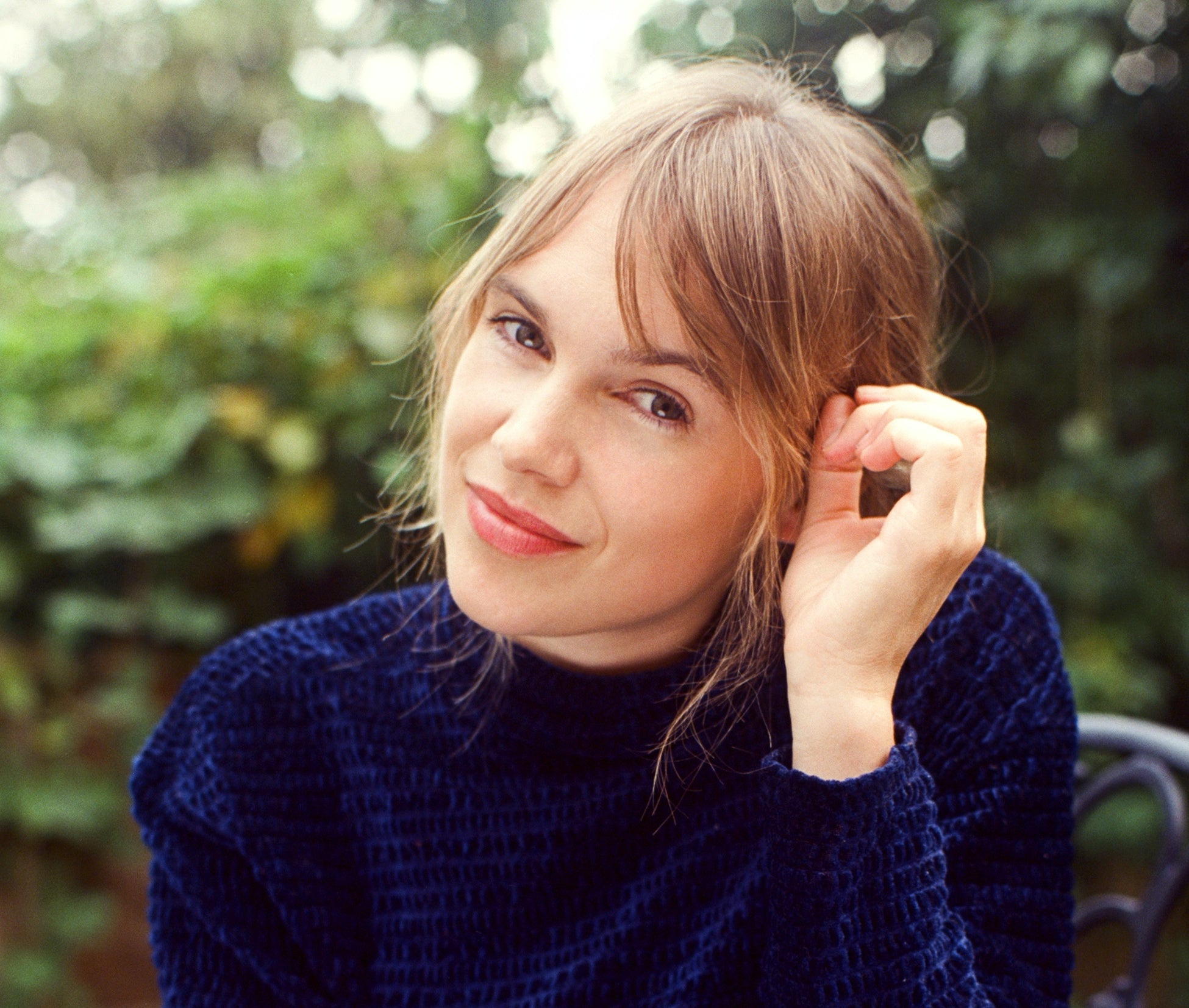 An Interview With Author Xanthi Barker – MIRROR WATER